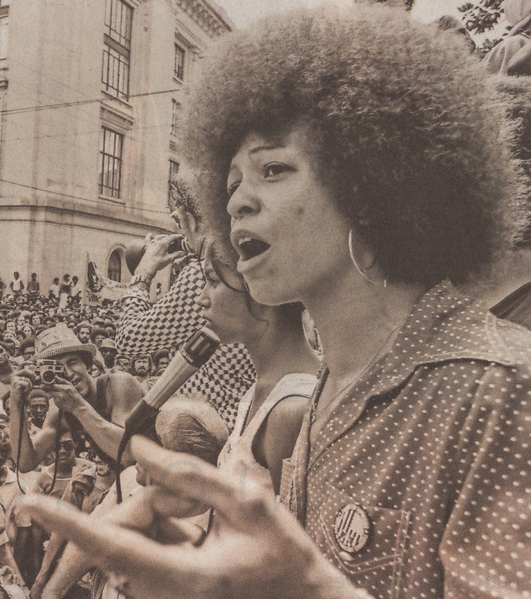 MAKHOSAZANA XABA | Issue #02 - Herri